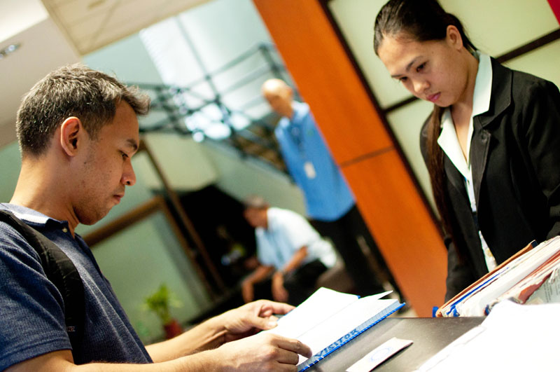 How to Know If You Need a Security Guard for Your Business ...