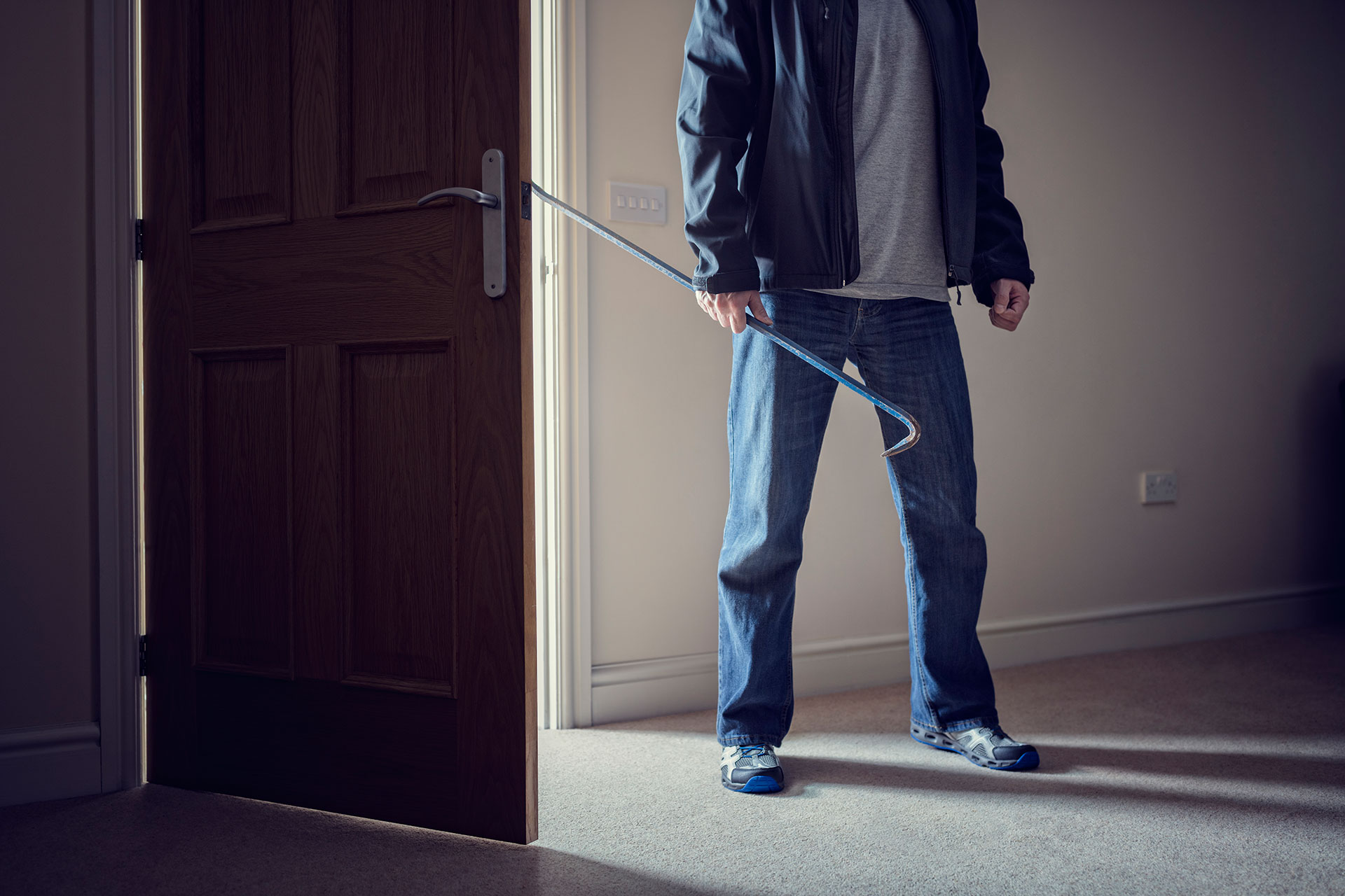 What are the Ways to Handle an Intruder in the Office? - Corinthians ...