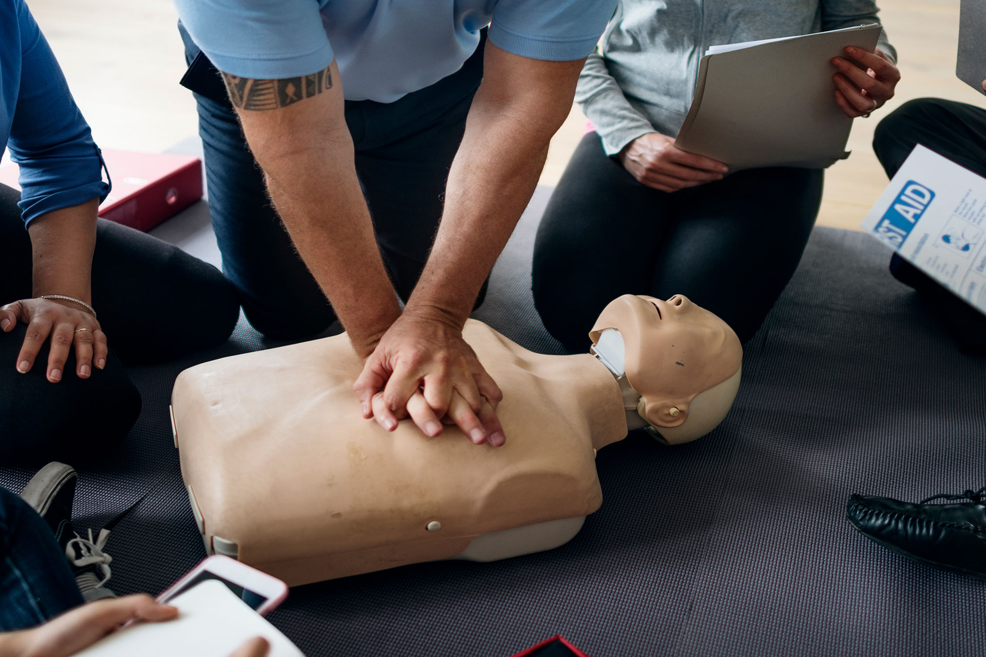 What You Need to Know About Security Guard Training - Corinthians Group ...