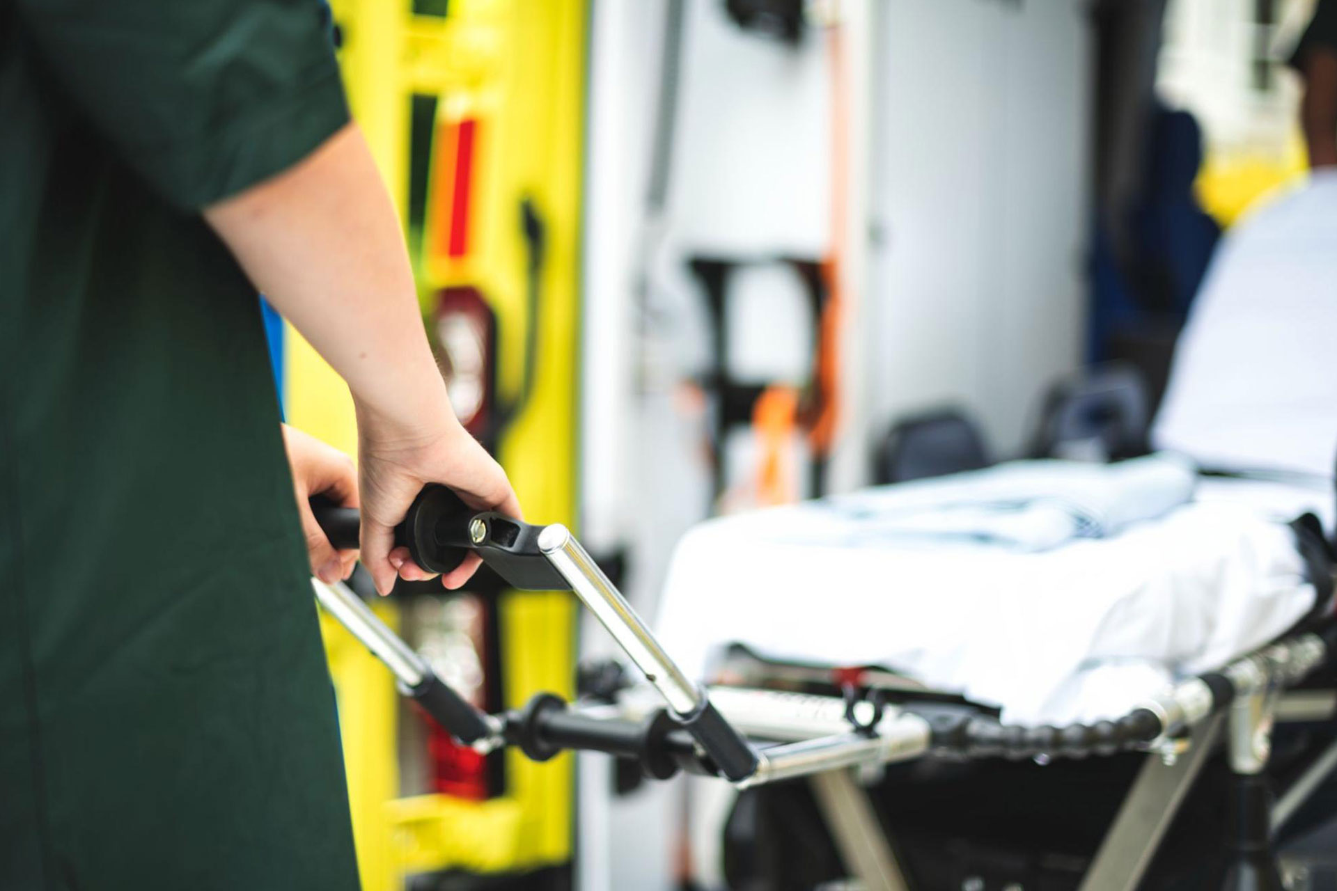 What are the Key Responsibilities of a Mall Security Guard ...